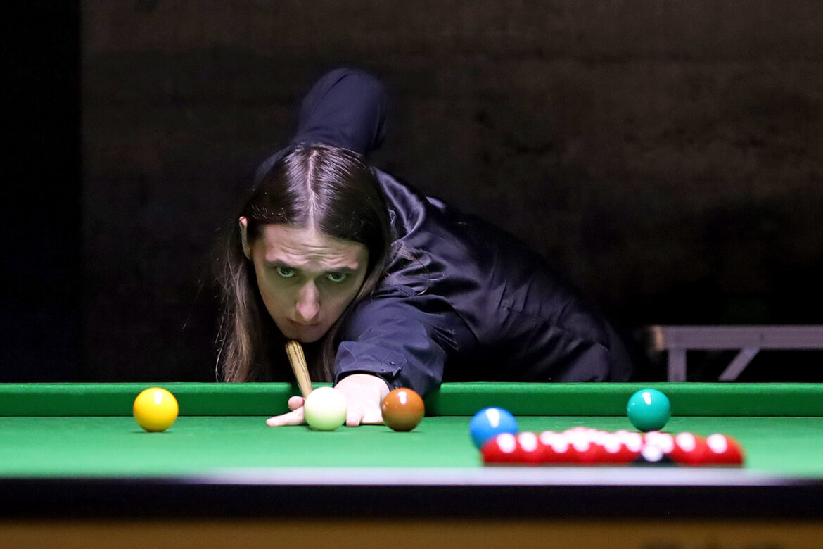 Hunter Claims WWS Australian Crown - WPBSA